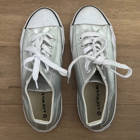 Airwalk | Shoes | Airwalk Legacee Low Top Sneaker Metallic Silver ...